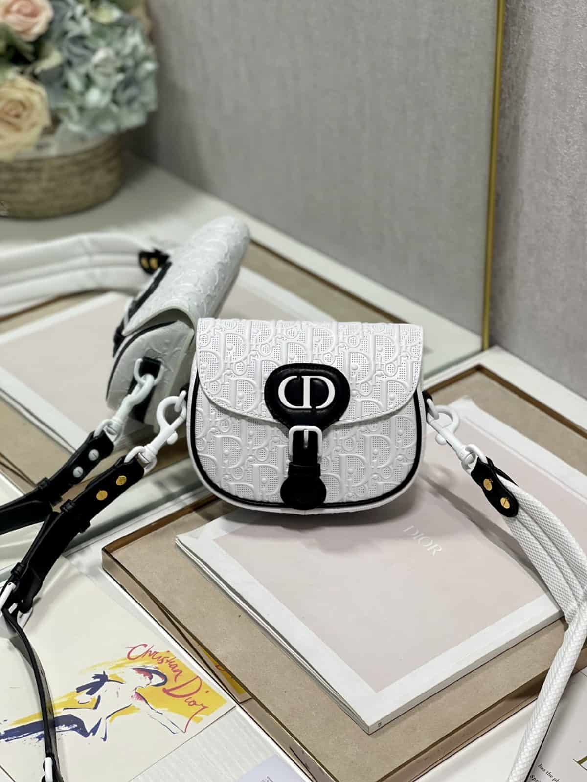 Get authentic-looking fake Christian Dior from Repgod